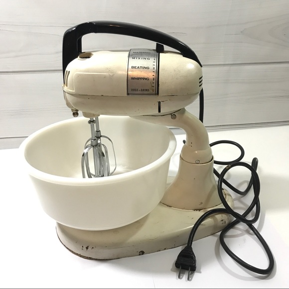 Vintage | Kitchen | Mid Century Modern Farmhouse Kitchen Dormeyer Meal ...